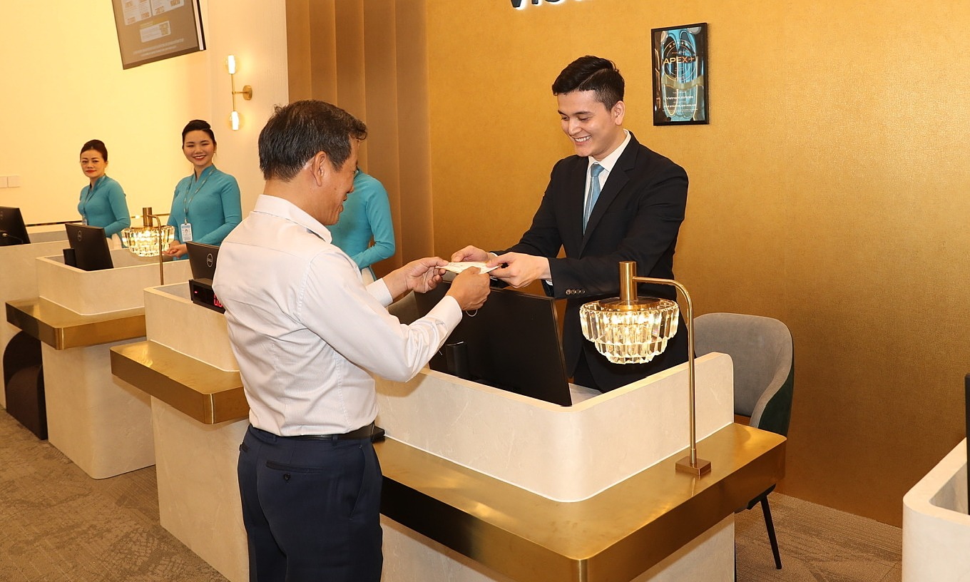 VIP passengers can check in at new Vietnam Airlines lounge at HCMC airport