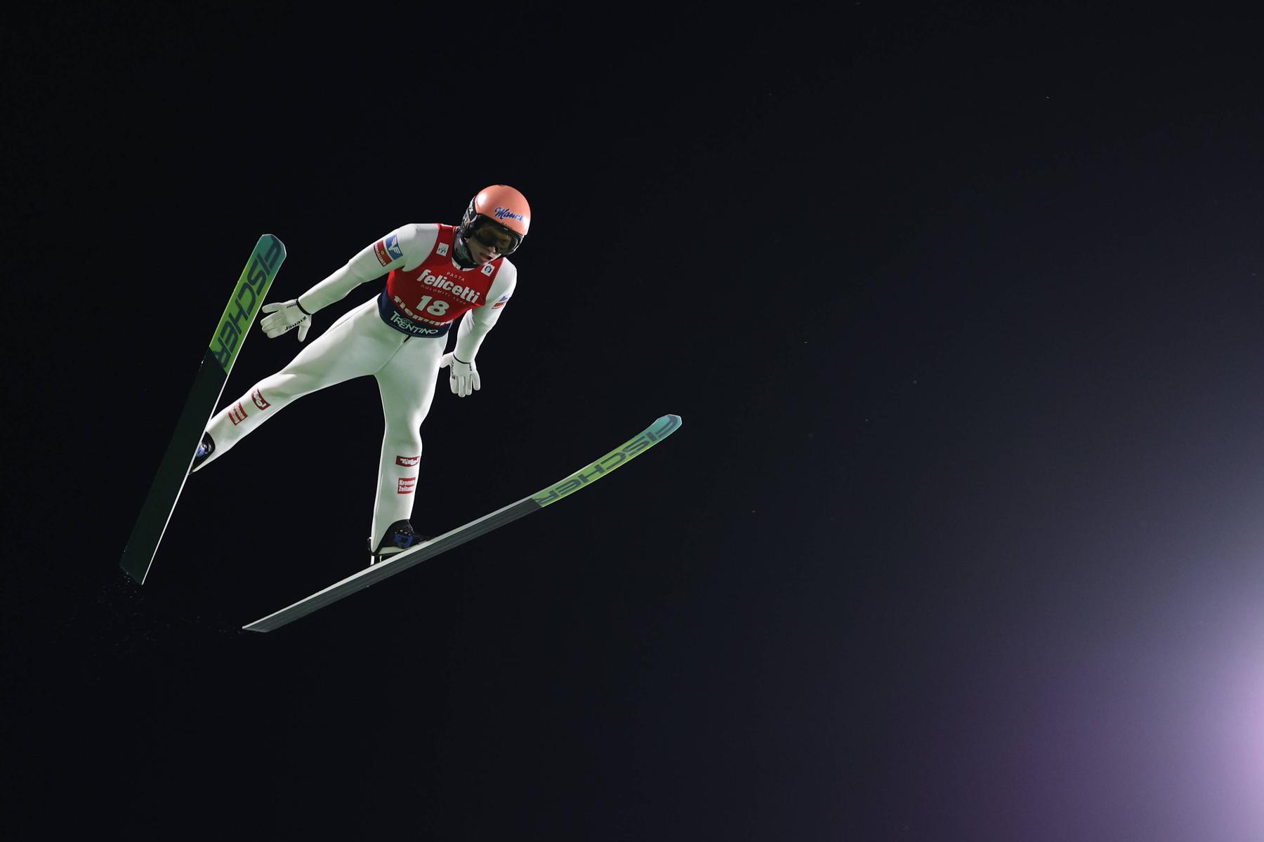 Skispringen : Jan Hörl und der Absprung in eine eigene Liga