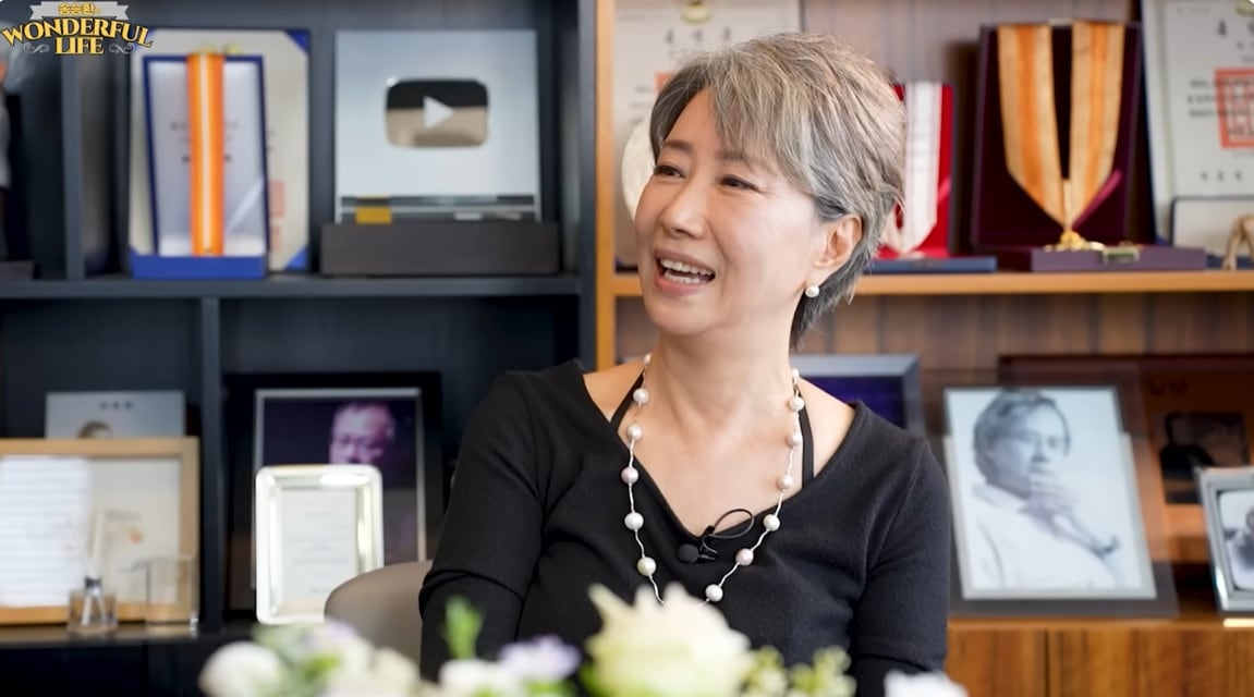 Song Ok-suk: Youth's Nonmarriage Trend 'Uncomfortable Debt to Society'