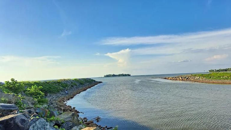 Pantai Batakan Baru: Lokasi, Rute, Daya Tarik, dan Fasilitas