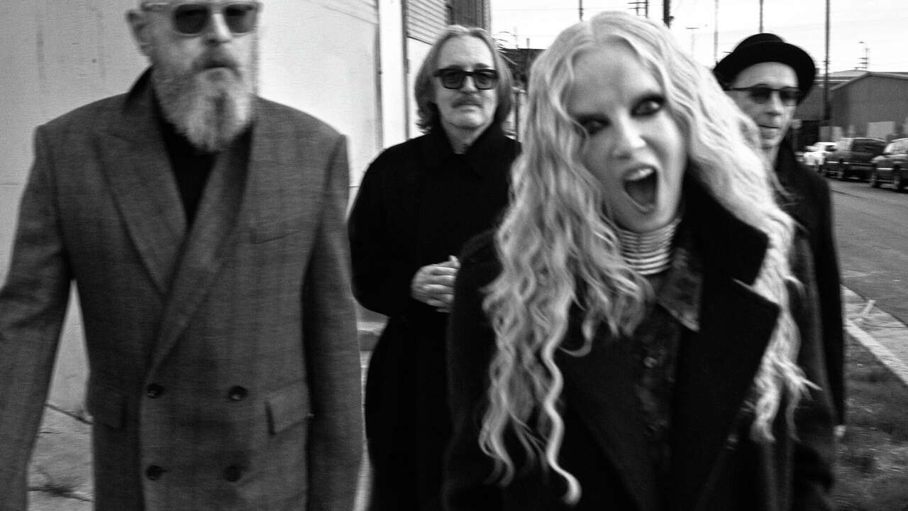 ‘The average musician makes $12 a month,' Garbage singer says in ...