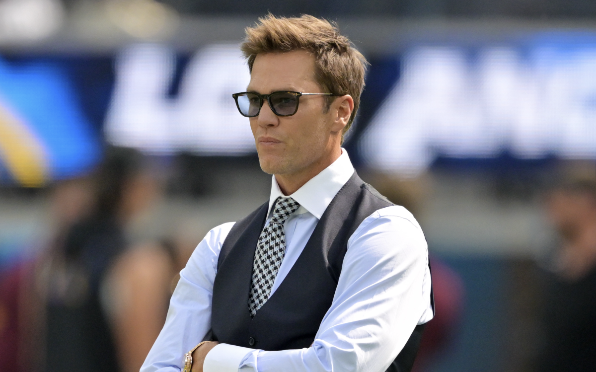 NFL legend Tom Brady reacts to Fox Sports announcement