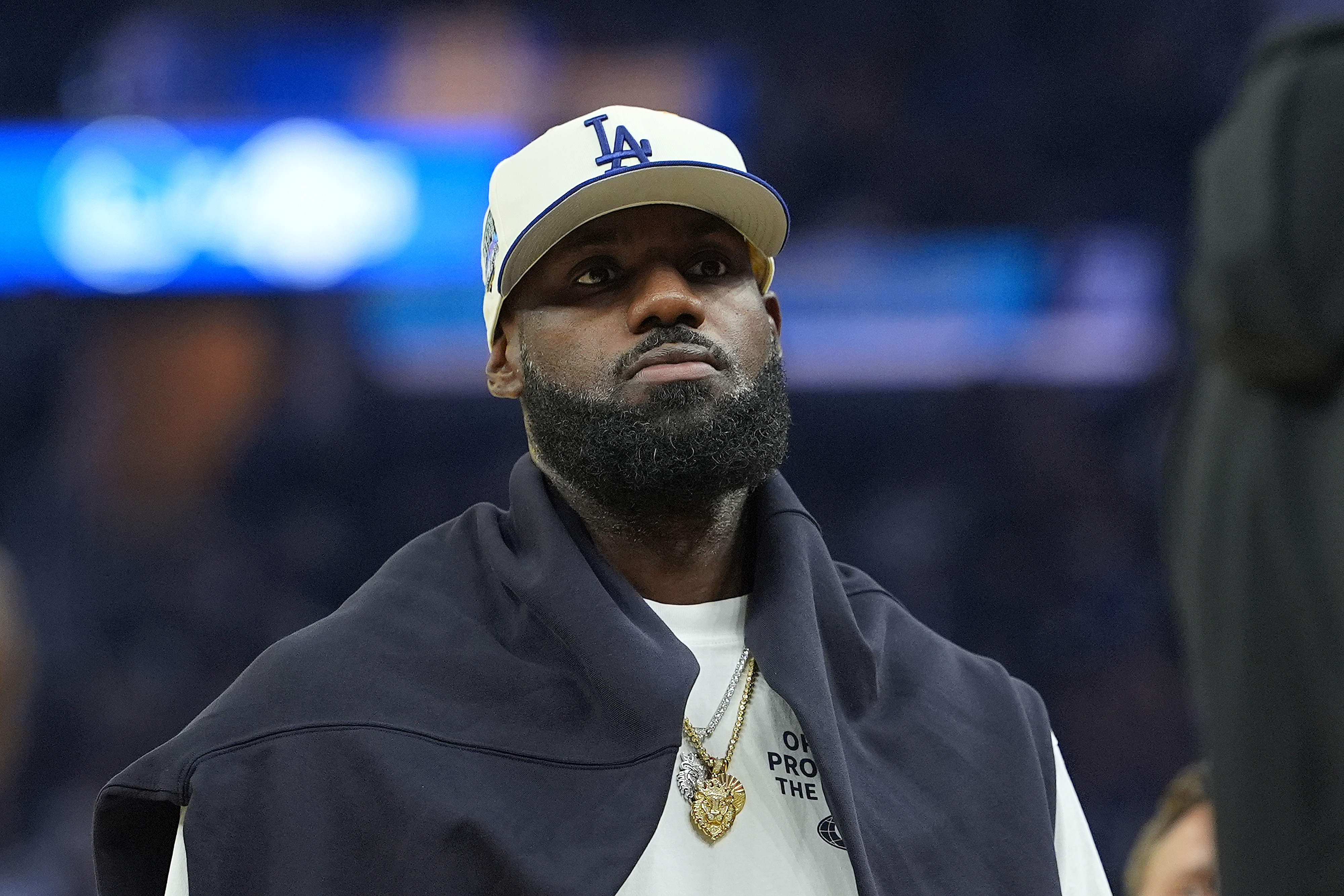LeBron James likely to return from injury in mid-November