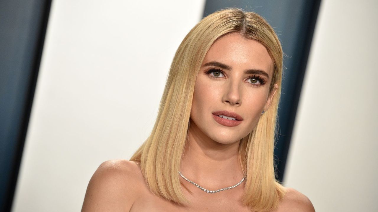 Emma Roberts’ Cozy Vintage Kitchen Shows Why Neutrals Like Beige Can Be ...