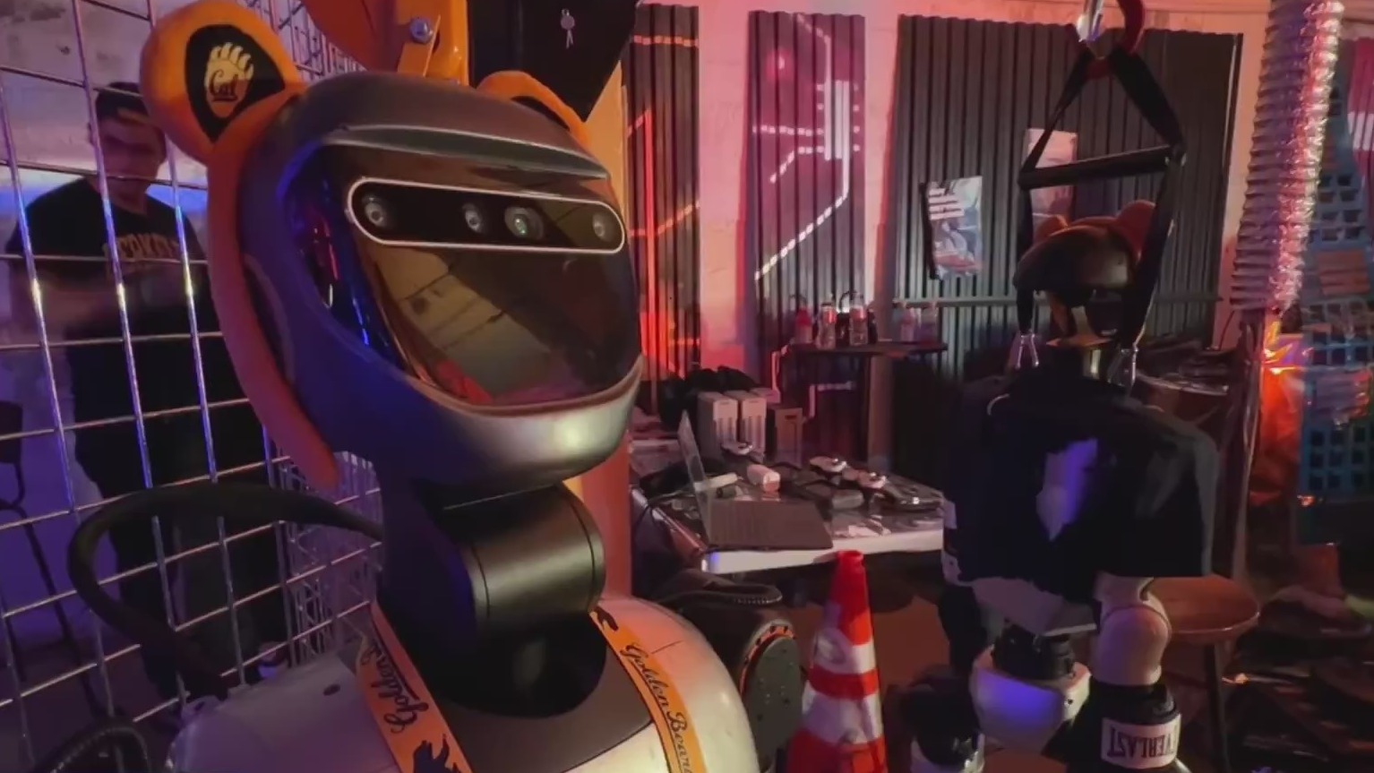San Francisco basement is home to underground robot fight club