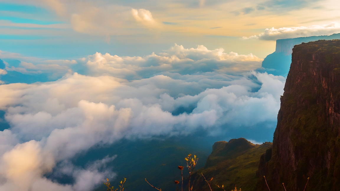 Venezuela – From Above the Misty Highlands of Roraima