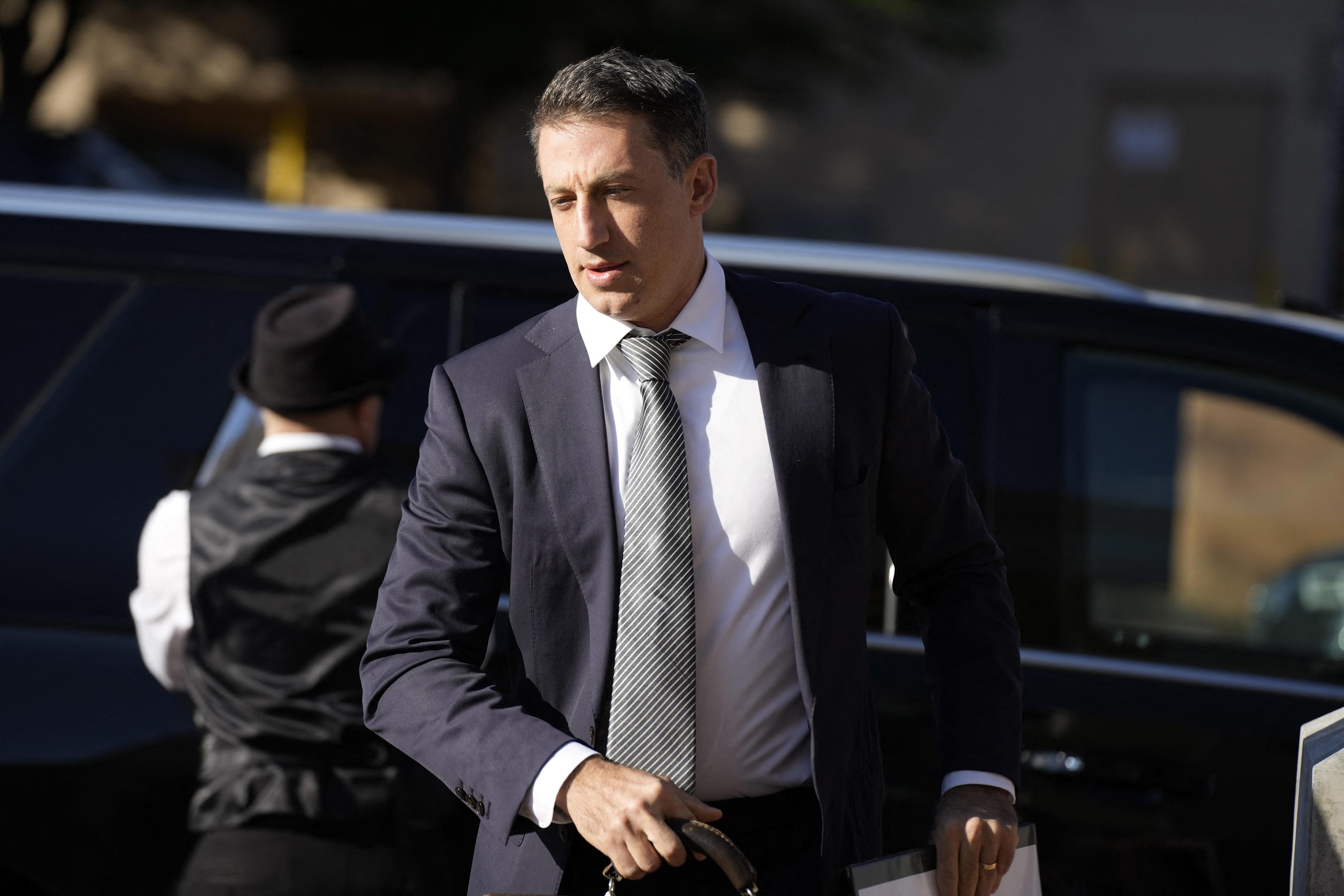 Celebrity lawyer Alex Spiro's hourly rate has nearly doubled to $3,000 ...