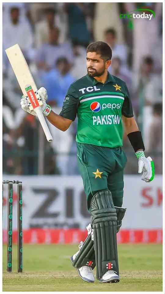 Babar Azam’s fan breached security to enter the Pakistan dressing room