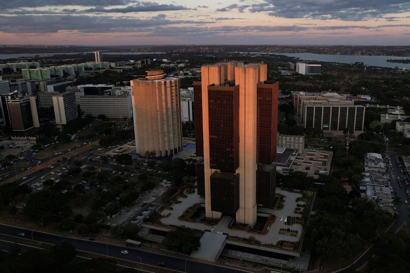 BTG aponta necessidade de interromper corte de juro no próximo Copom