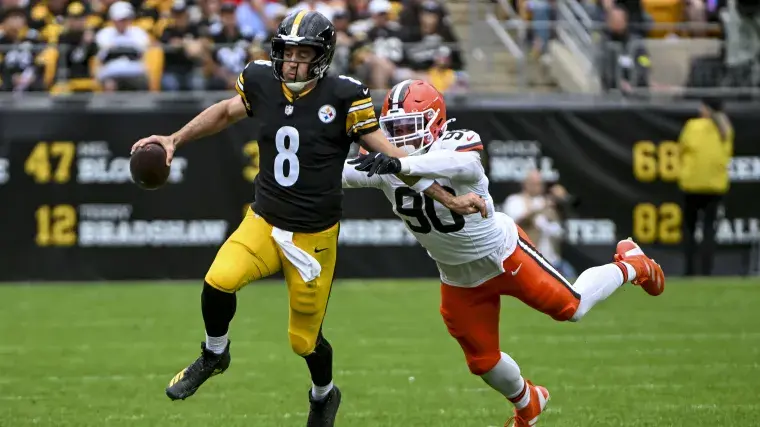 What time is the NFL game tonight? TV schedule, channel, live stream to ...