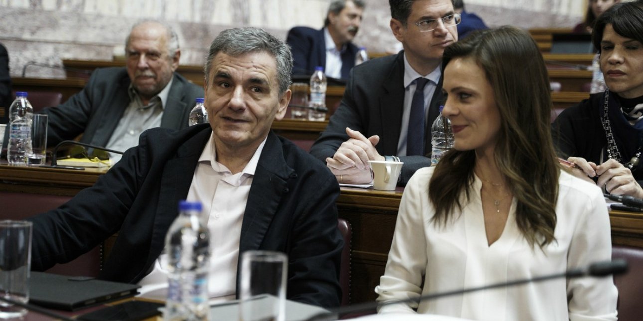 Καρφιά Τσακαλώτου σε Αχτσιόγλου για τα... μάτια του Τσίπρα