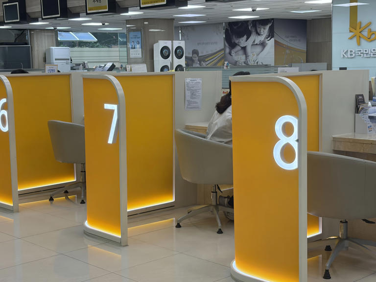 결국 입장 바꾼 당국, 주담대 '대환대출' LTV 70%로 다시 완화