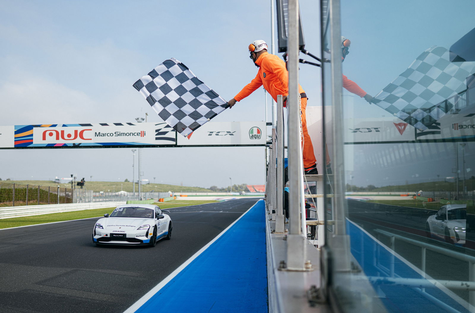 Porsche Taycan Rush: la nuova era del motorsport elettrico