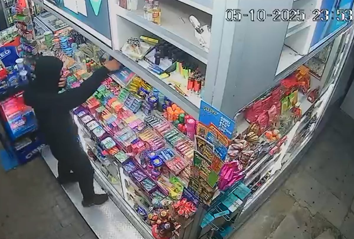 Ληστείες στα Νότια Προάστια: Βίντεο ντοκουμέντα με τη δράση 16χρονων ...