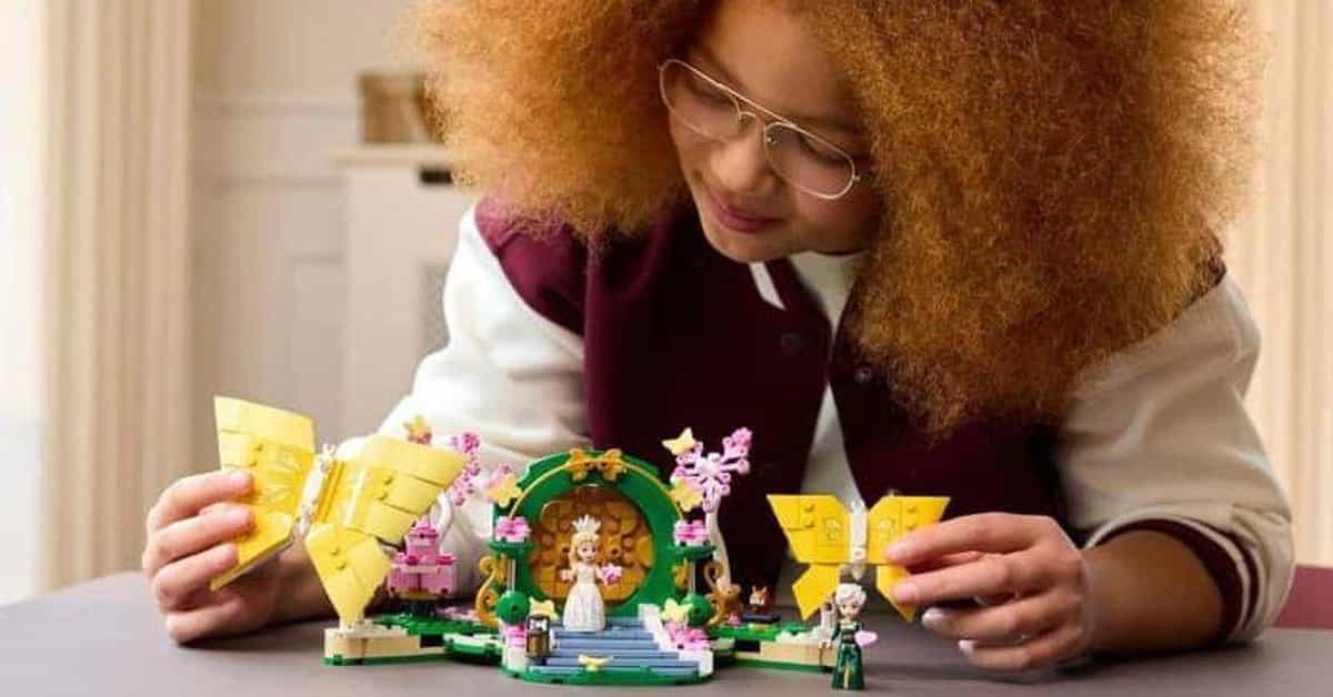Celebrities in LEGO form
