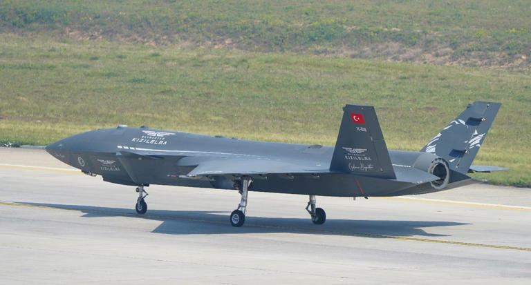 Aselsan fly MURAD 100-A fire control radar on another UCAV