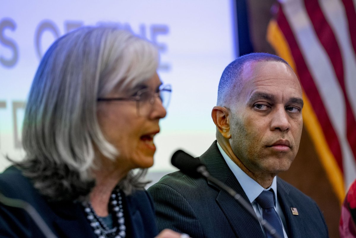 Senate Dems reject 12th funding vote on shutdown's 22nd day