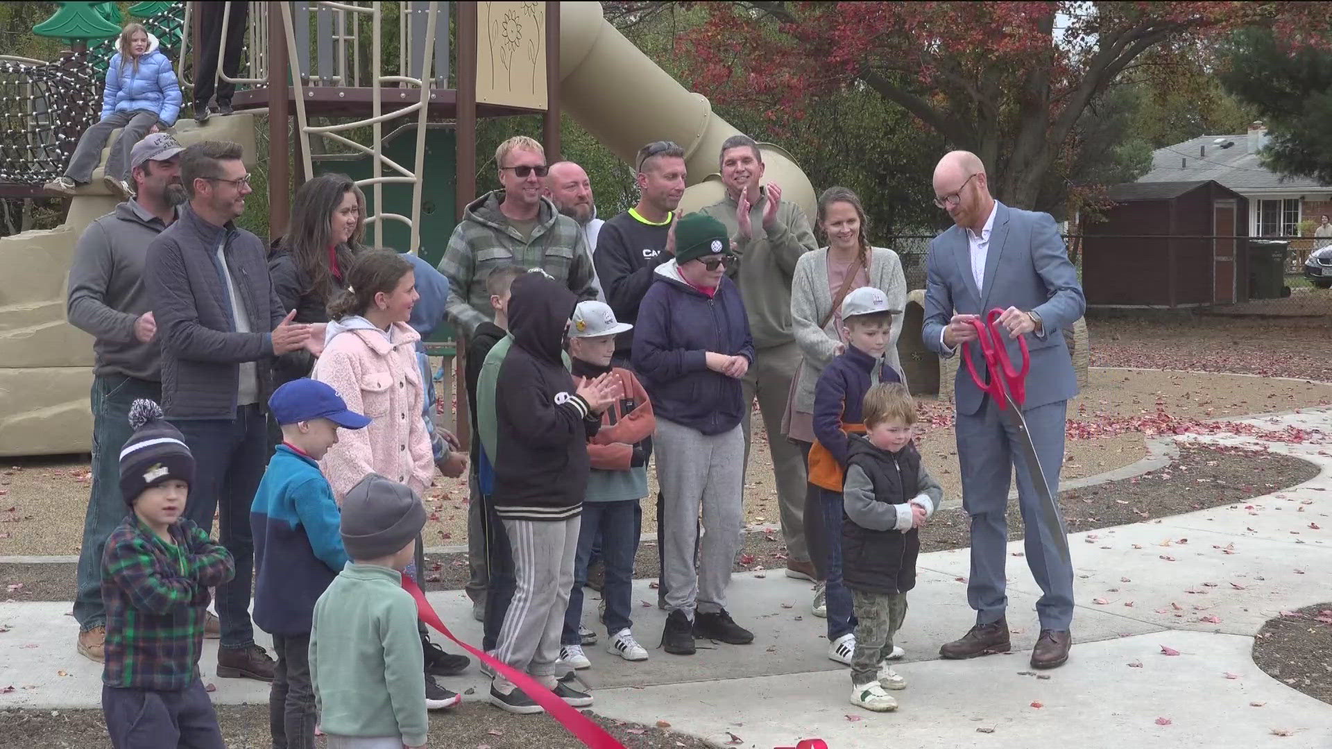 Maumee unveils remodeled park
