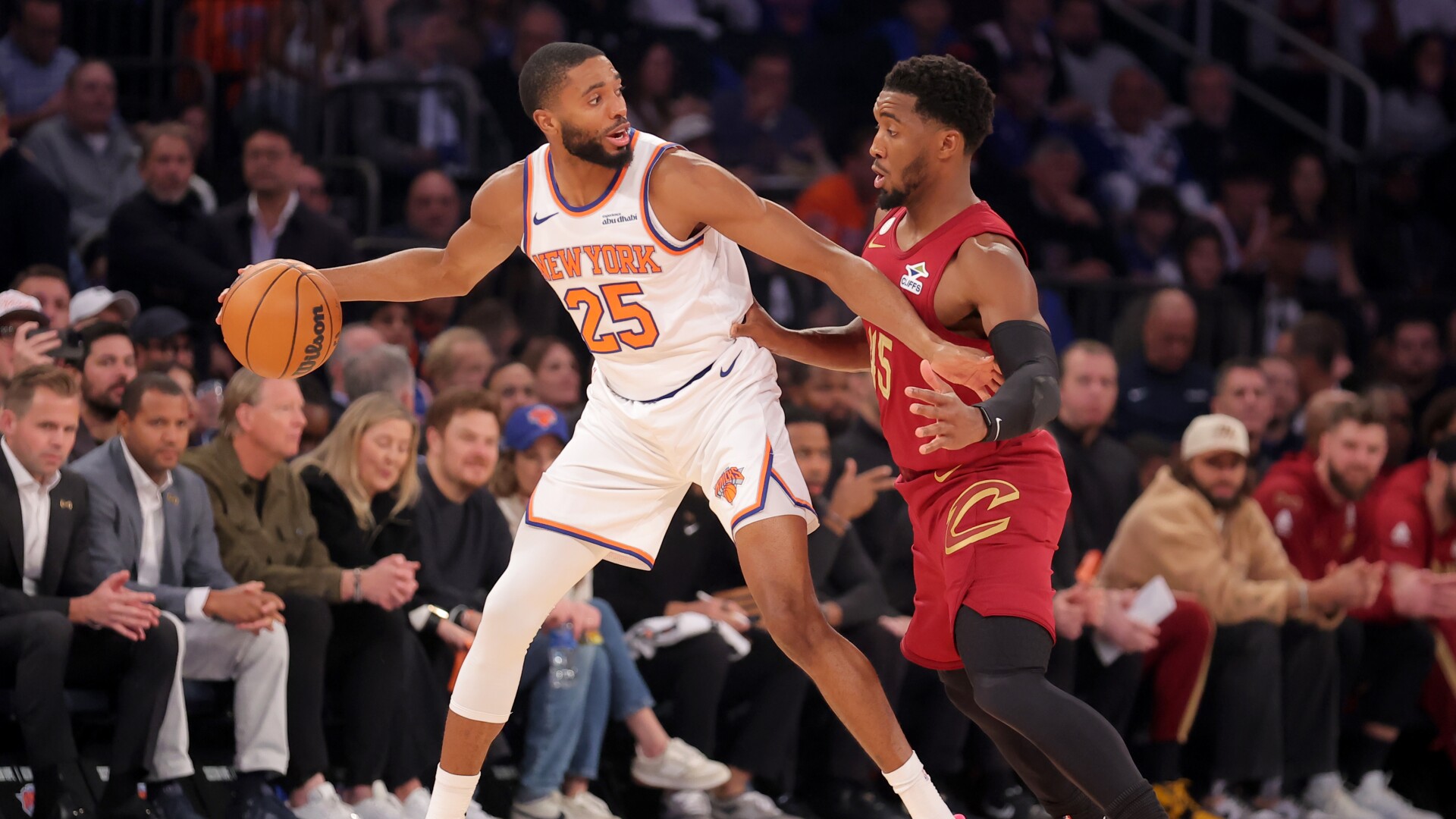 Knicks withstand comeback attempt from short-handed Cavs, take opener ...