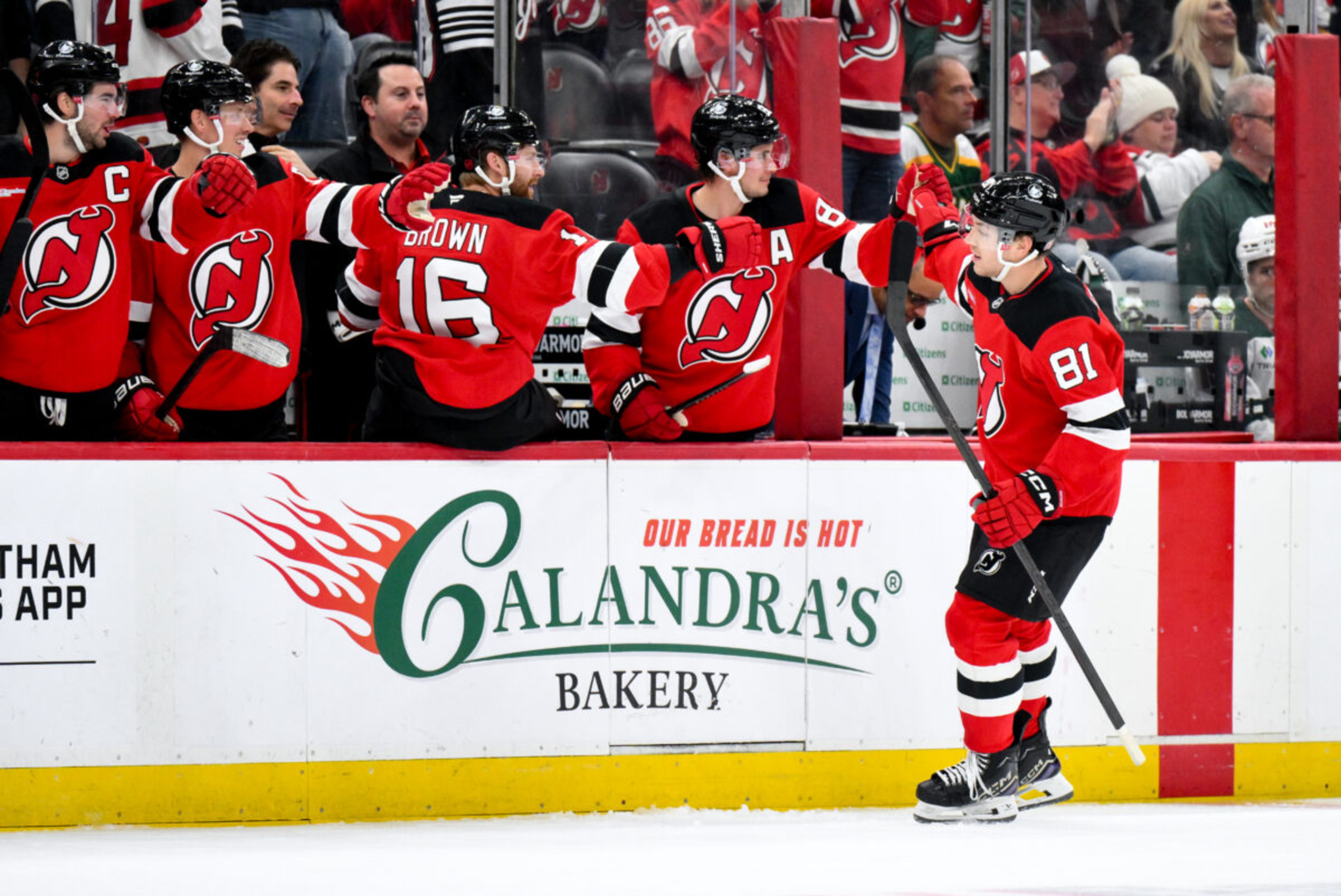 Devils Win 6th Straight Game with 4-1 Victory Over Wild