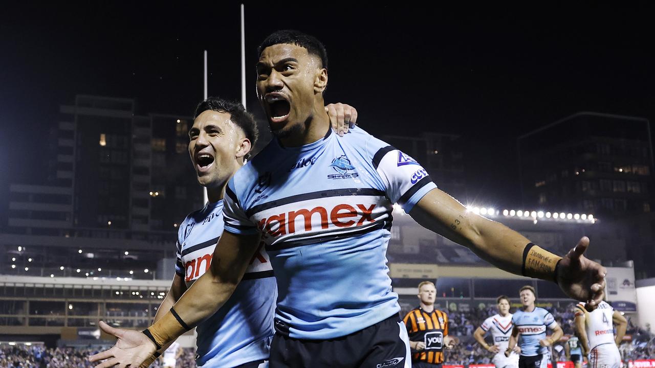 Sharks superstar suffers major injury blow