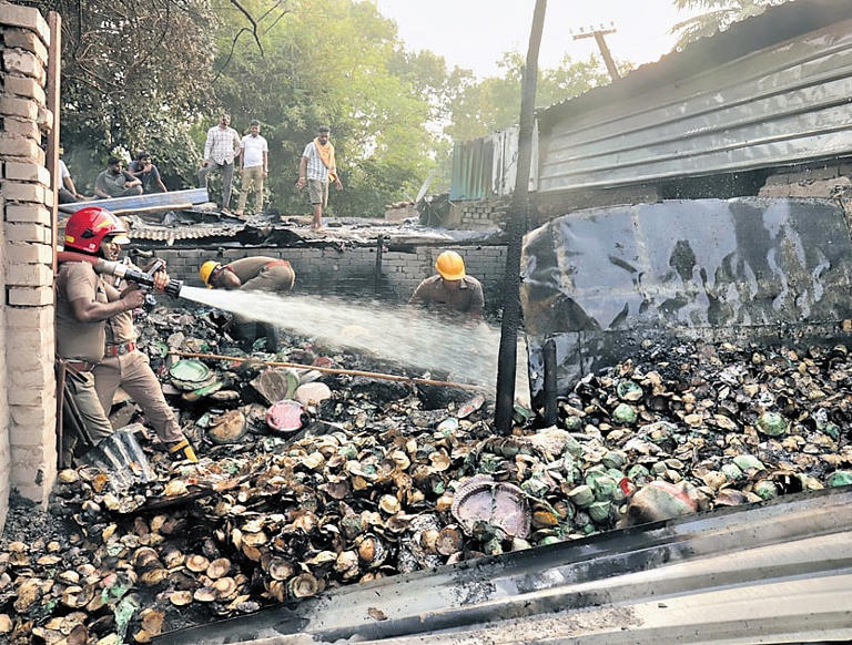 10 shops gutted as fire breaks out in Unit-I vegetable market in ...