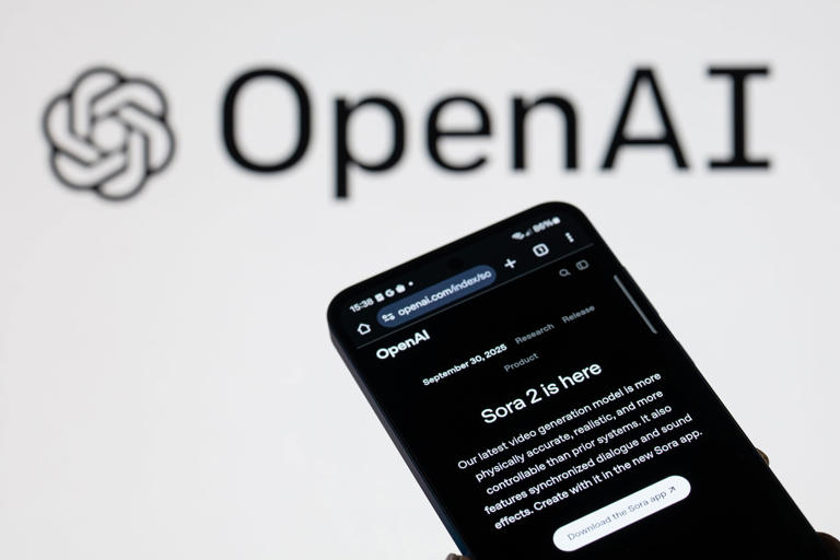 ‘Godfathers of AI’ Warn Superintelligence Could Trigger Human Extinction