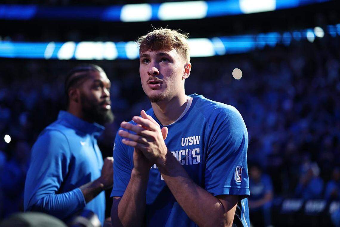 Dallas Mavericks' Cooper Flagg goes scoreless in first half of NBA debut