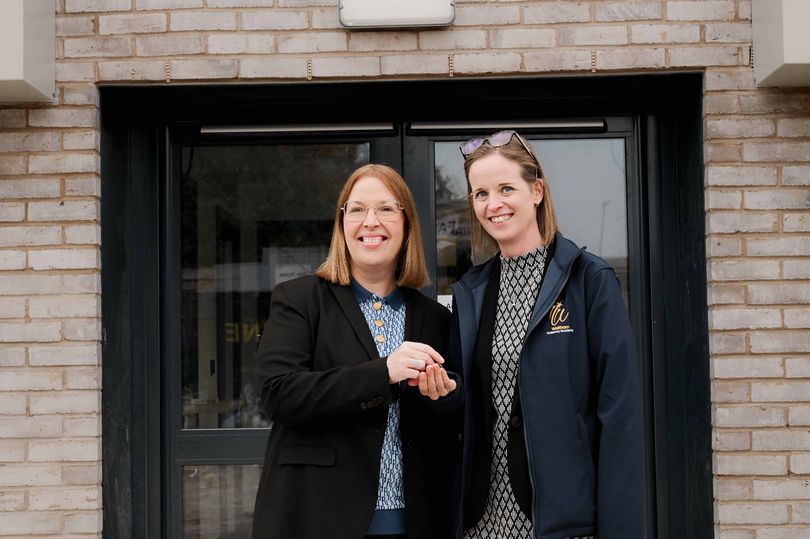Keys to new Waltham Gateway Academy building officially handed over