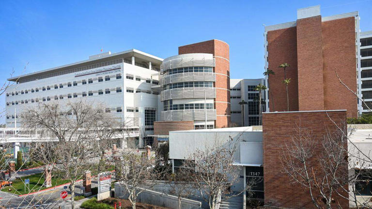 Hospital group 'negotiating' end to disputed freeze on Fresno Unified ...