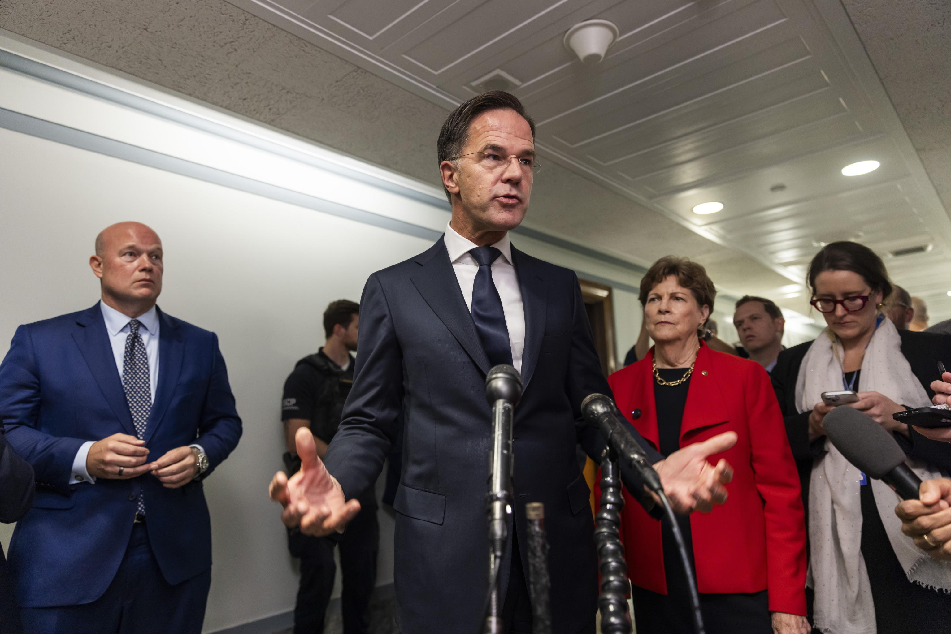 Rutte, 'la Nato sostiene Ucraina ma vogliamo che guerra finisca'