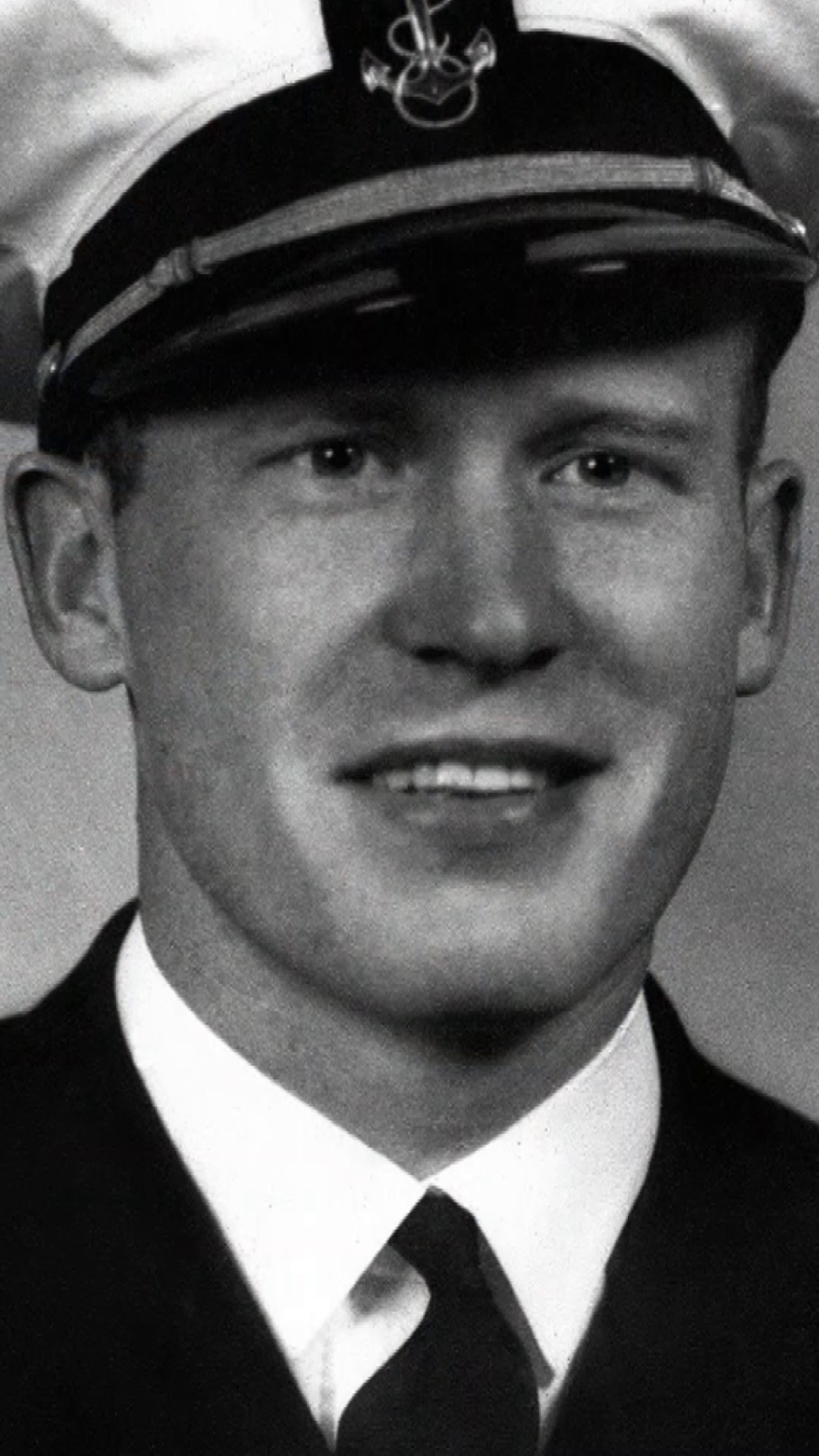 WWII fighter pilot finally laid to rest in Walla Walla