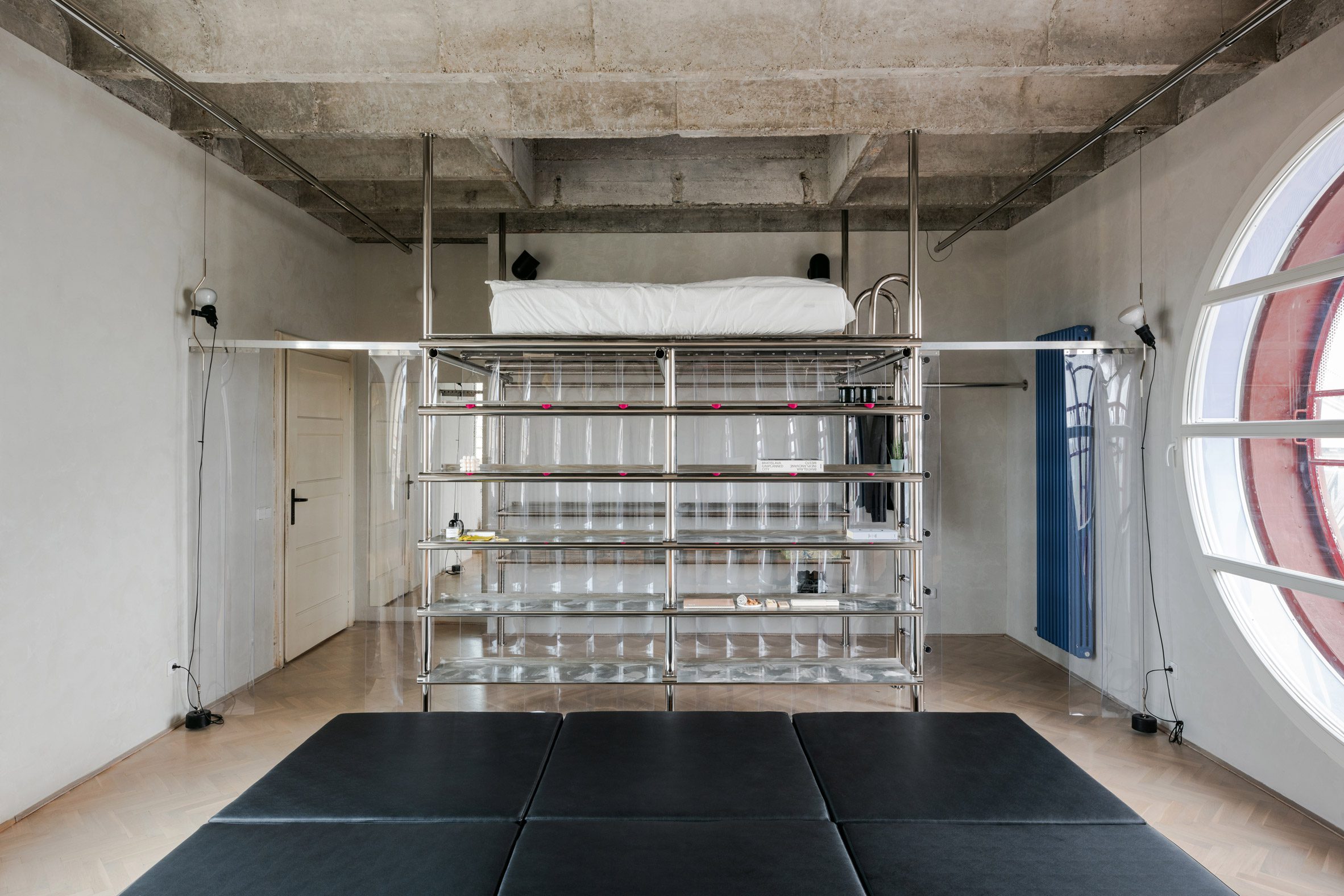 Alan Prekop Studio turns disused office into apartment for artists