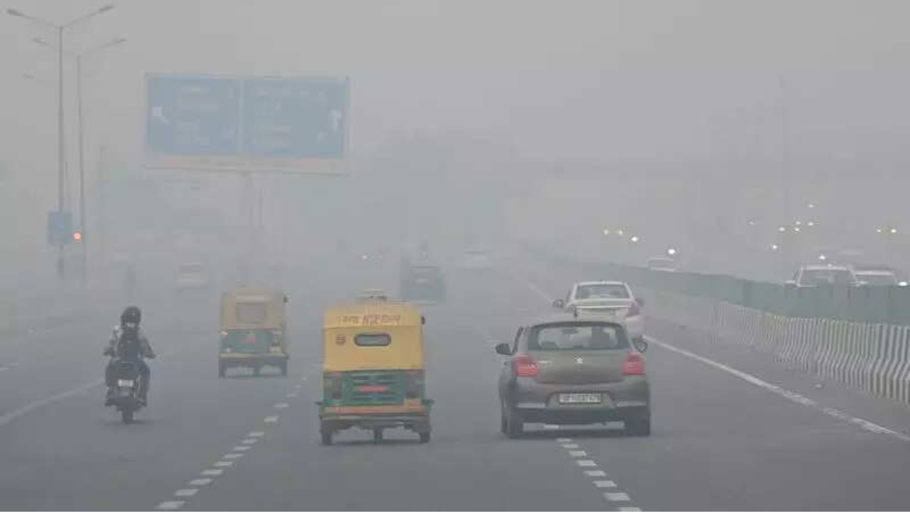 Delhi pollution: Foul air leads to spike in respiratory, cardiac cases ...