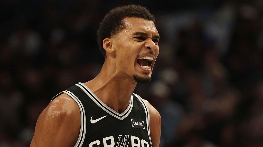 Wembanyama stars as Spurs dominate Mavericks