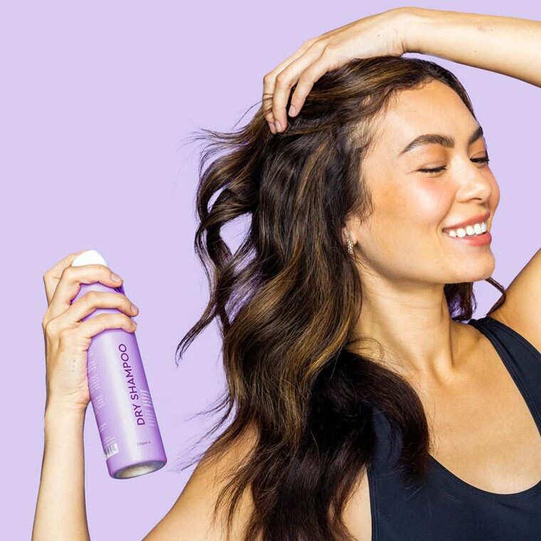 8 Heatless Tricks to Add Volume That Lasts All Day