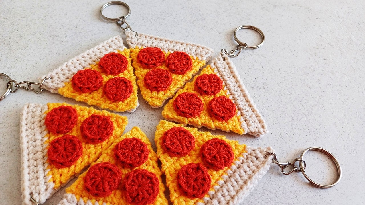 Crochet Pizza Keychains; A Slice of Creativity