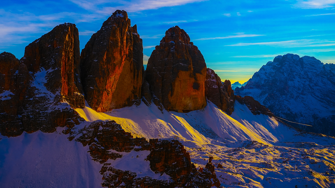 Golden Hour in the Mountains – Peaceful Nature Video