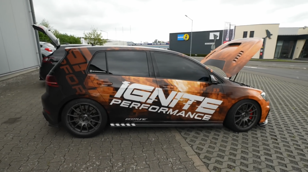 VW Golf R From Hell Nürburgring Close Call