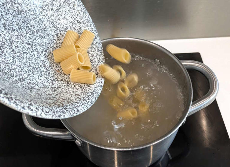 Baked mushroom pasta: The perfect creamy and stringy recipe for fall