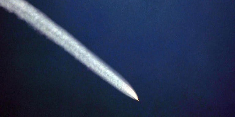 North Korea tests missiles ahead of APEC leaders summit