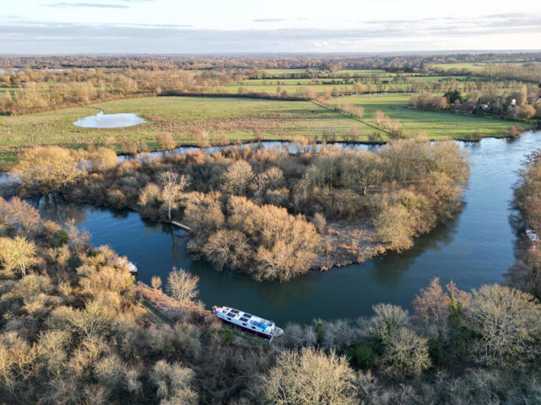 BBC ‘Bailiffs’ millionaire selling private island on the River Thames
