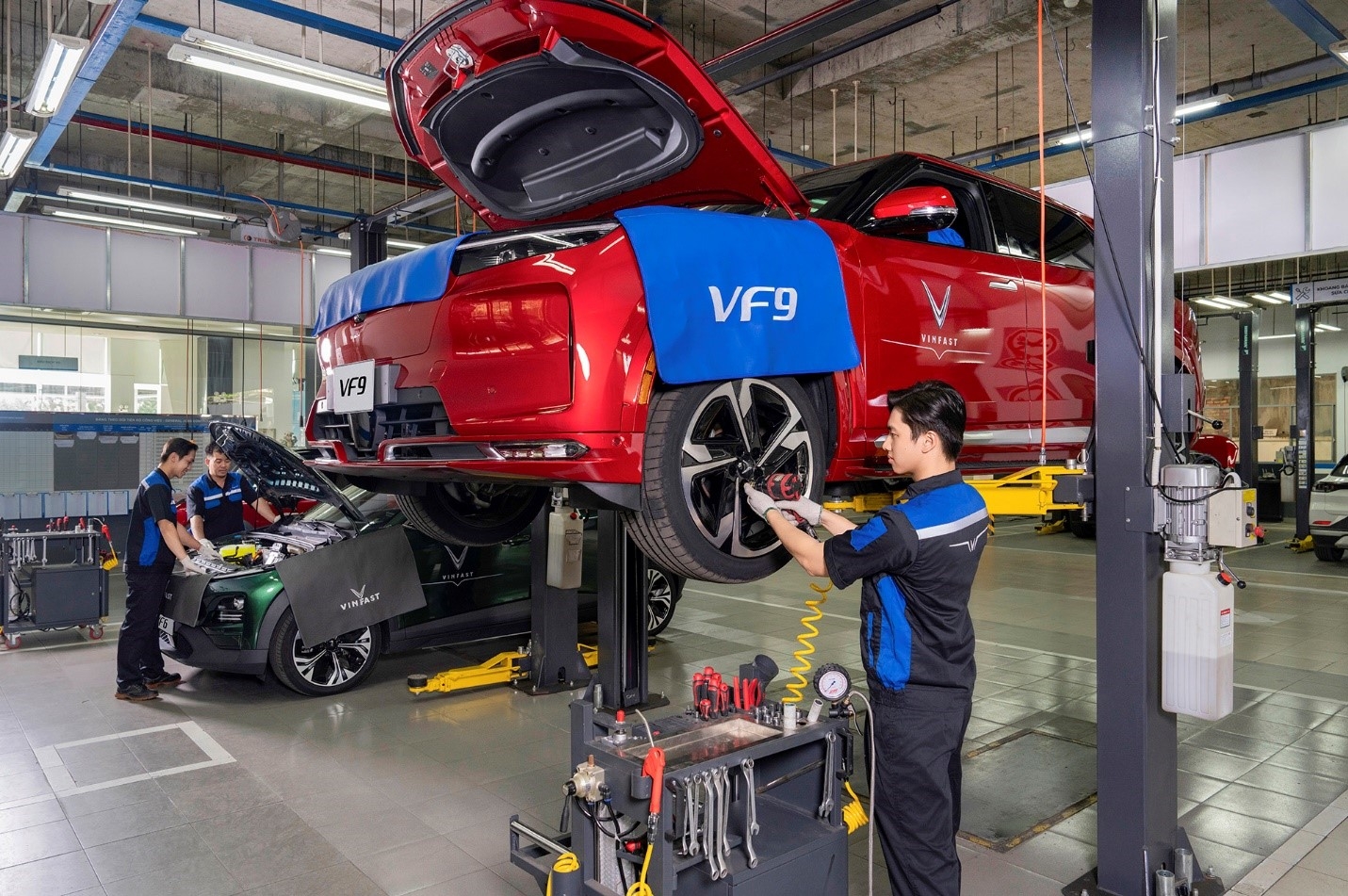 VinFast đào tạo hơn 3.000 kỹ thuật viên ôtô, xe máy điện