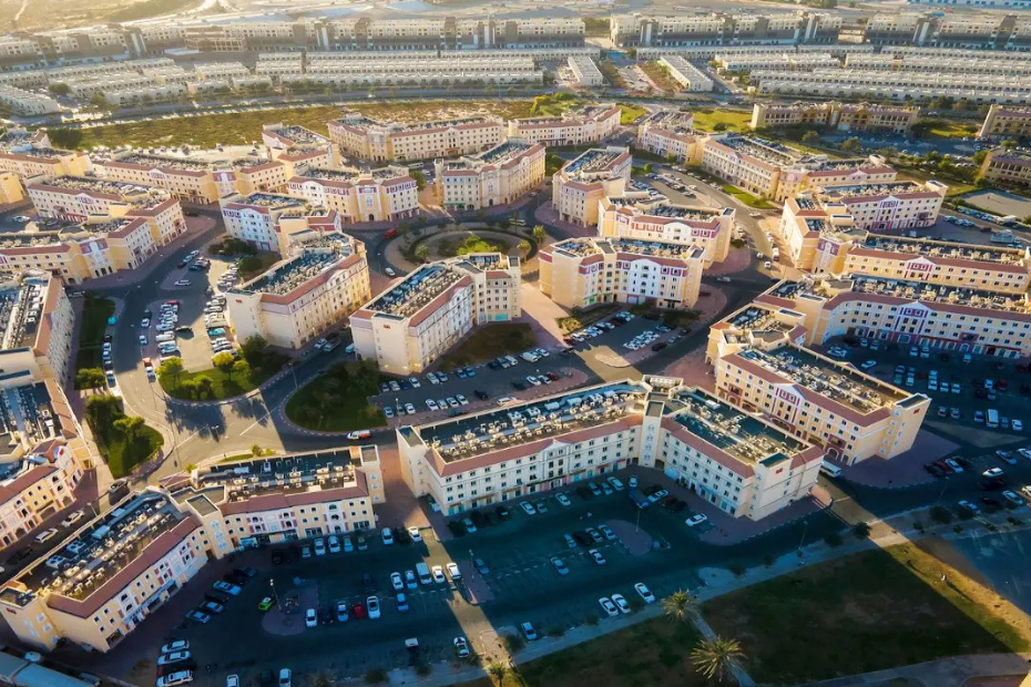 Dubai Metro Blue Line: RTA implements road diversion near International ...