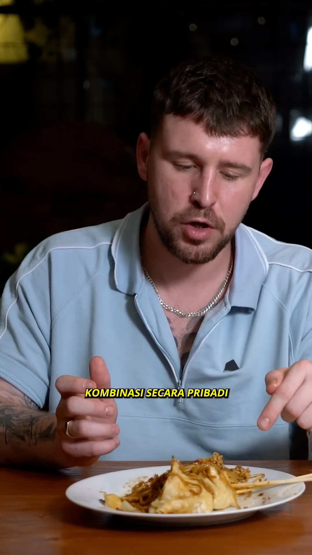 Trying Mie Gacoan from Indonesia (Level 8 - Spicy)