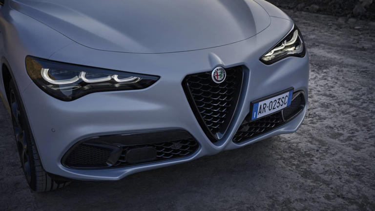 Alfa Romeo delays next-gen Stelvio two years to redesign it completely
