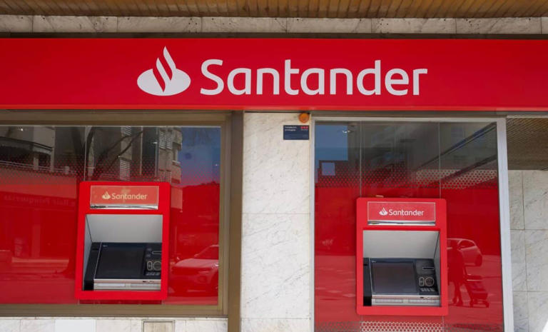Claim £100 with Santander’s New Offer – No Account Change Required!