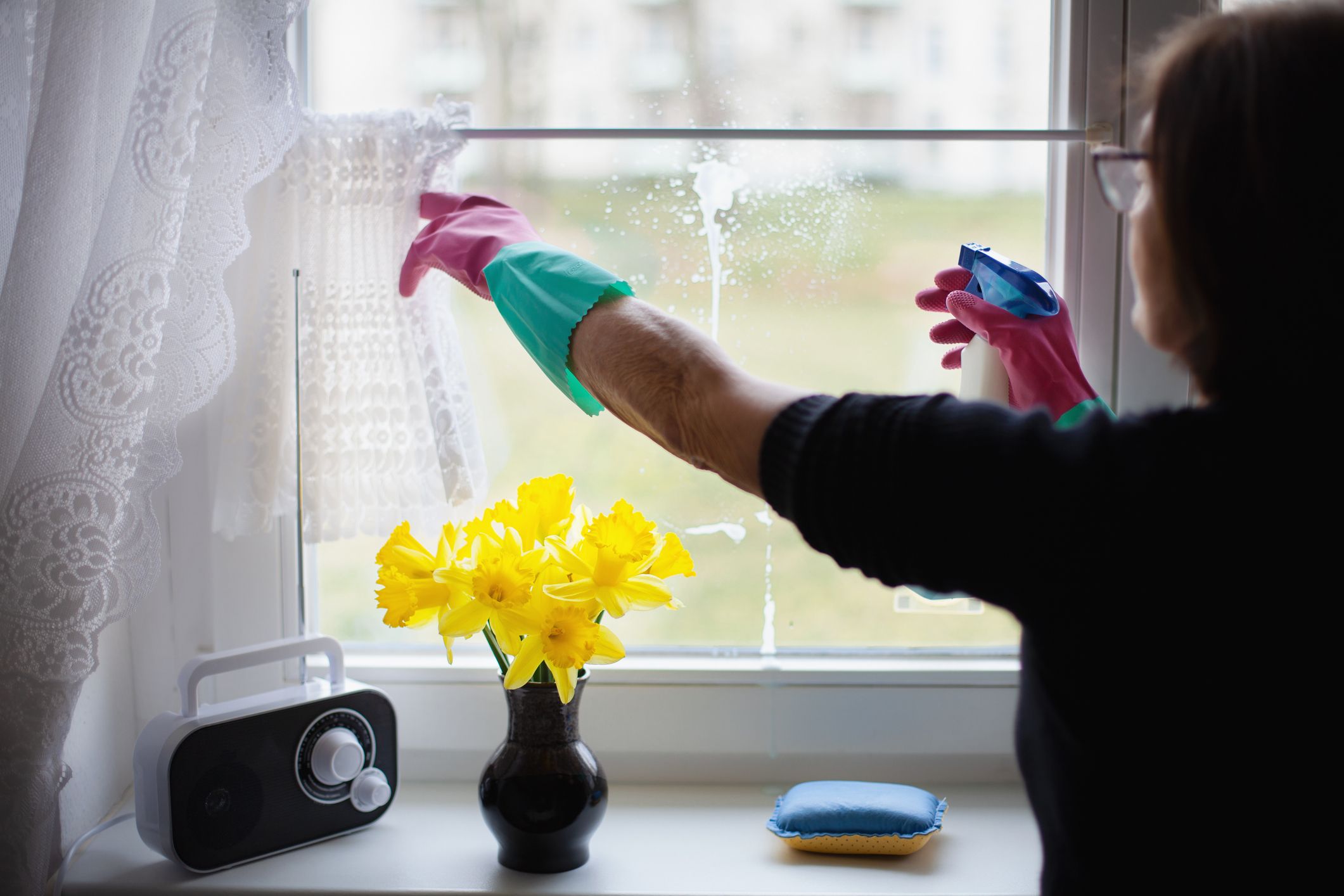 10 old-school cleaning myths your grandma swore by – that experts urge ...