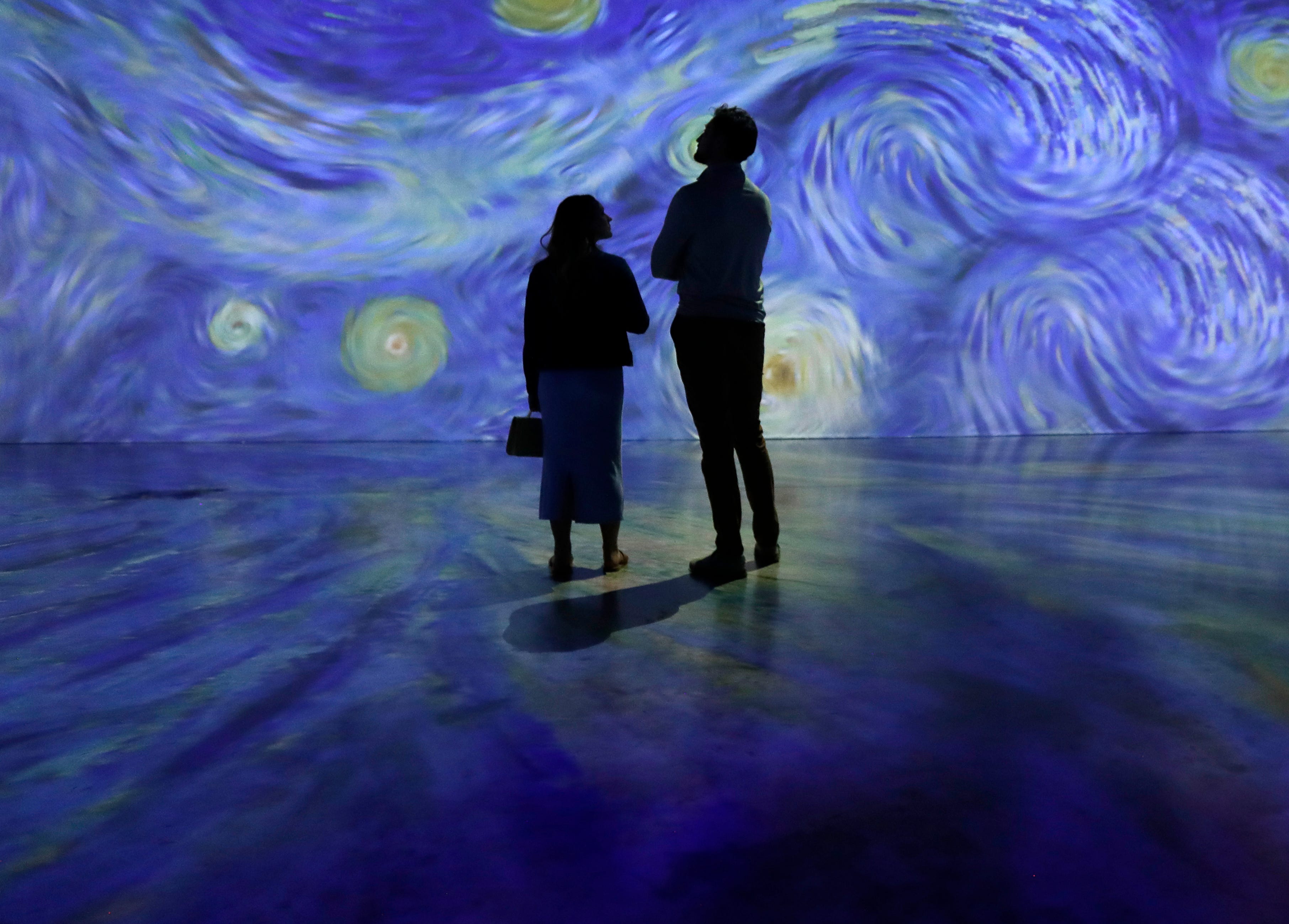 Step into Vincent Van Gogh's art at this immersive exhibit coming to ...