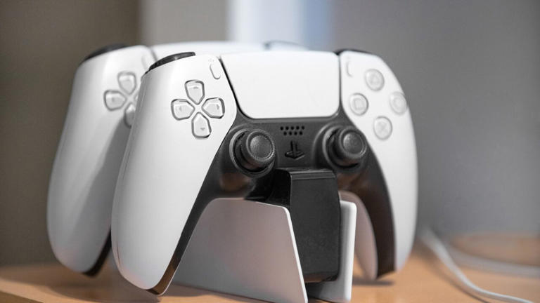 Sony’s latest PS5 update adds multi-device pairing for DualSense